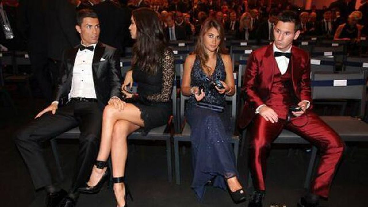 CR elsírta magát, Messi bordóban feszített - az Aranylabda-gála ...