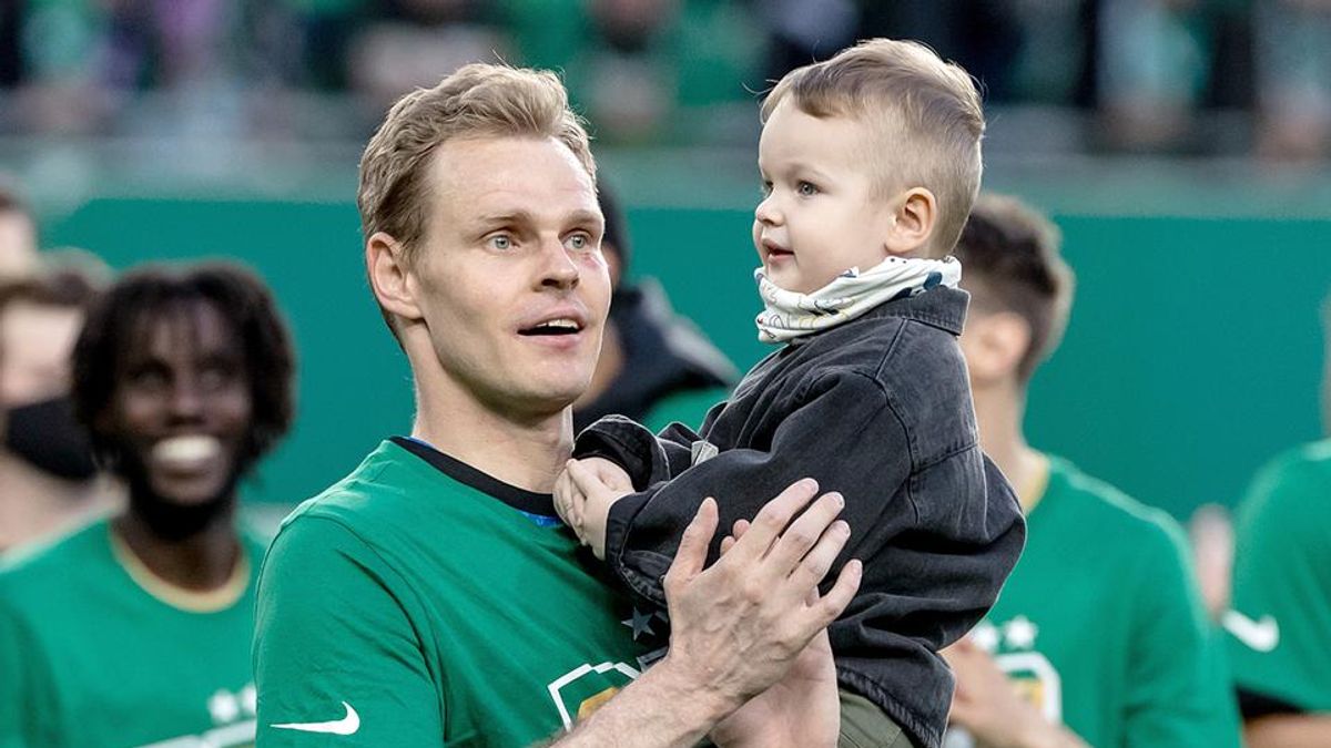 Dibusz Dénes: A legnagyobb boldogság együtt ünnepelni a fiammal ...