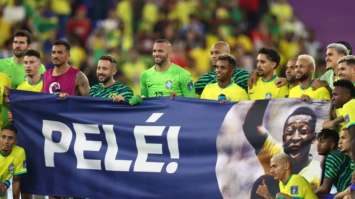 Vb 2022: a brazilok a pályán és a lelátón is üzentek Pelének – képek