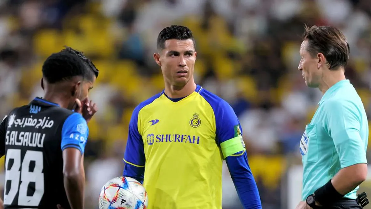 Al-Naszr: C. Ronaldo dühében elrúgta a labdát, sárgát kapott – videó ...