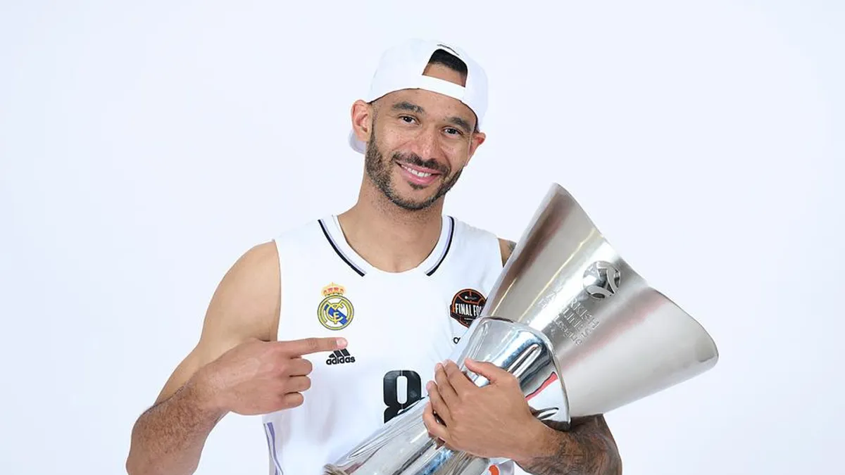 Kosárlabda: Elértem, amit el lehet érni a kosárlabdában – Hanga Ádám ...