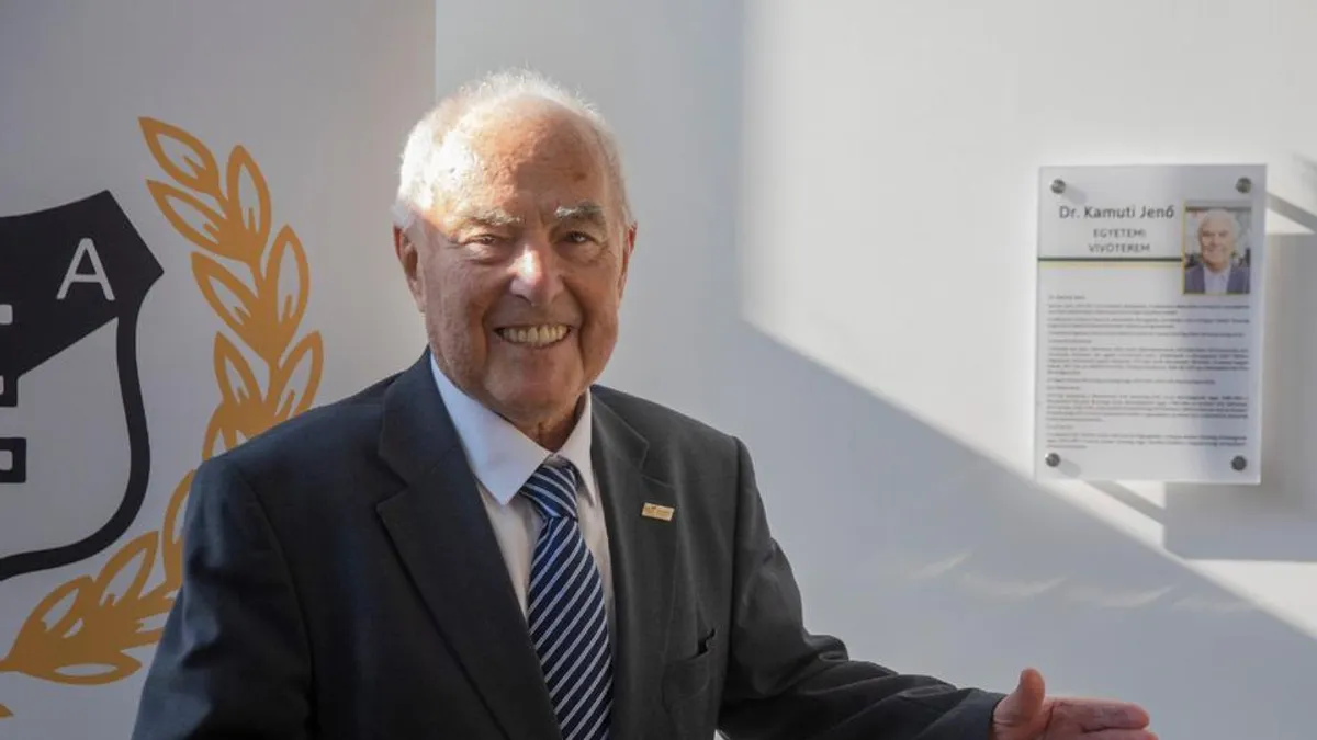 Kitüntetés: Kamuti Jenő személyesen gratulált Thomas Bachnak