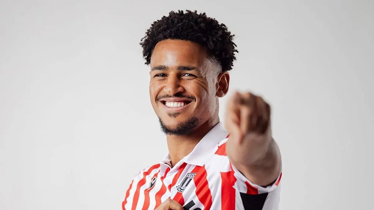 FTC: Ryan Mmaee a Stoke Citybe igazolt – hivatalos