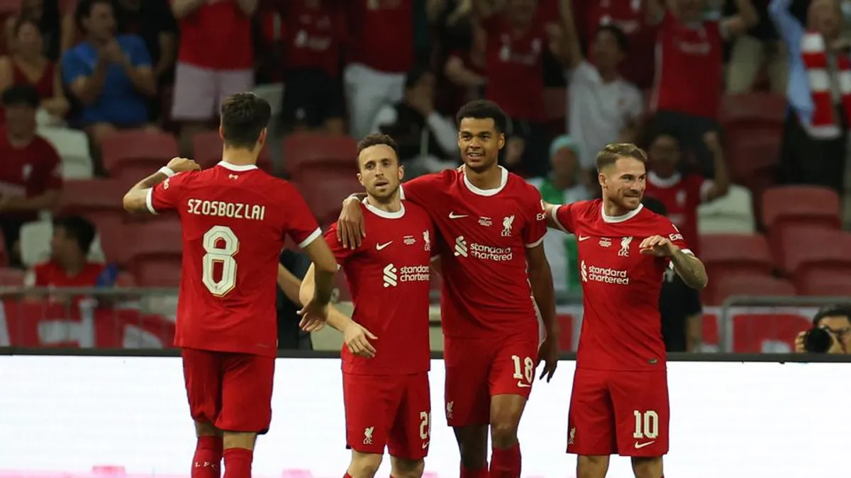 Felkészülés: elírták Szoboszlai nevét a Liverpool mezén – kép