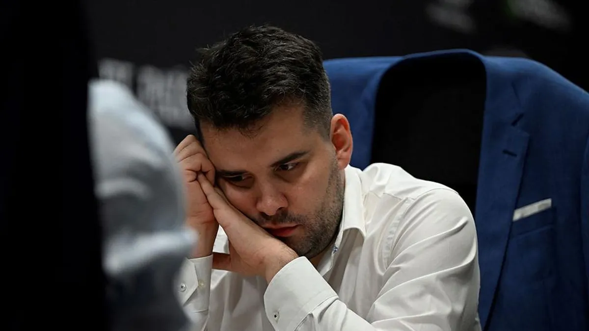 Sakk: Nyepomnyascsij és Ting Li-zsen vívja a vb-döntőt