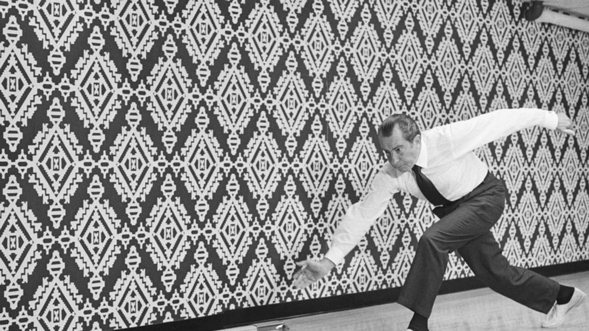 Swimming pool, boxing ring and bowling alley in the White House ...