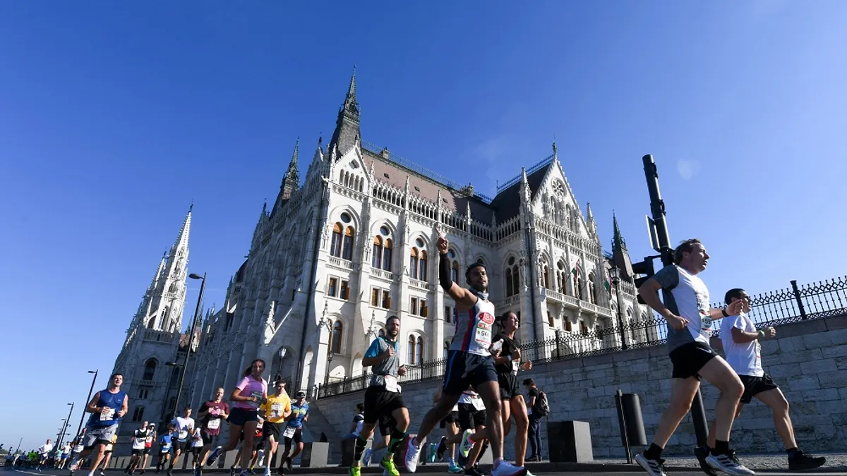 Szemerei Levente és Csillag Eszter nyerte a Budapest Maratont