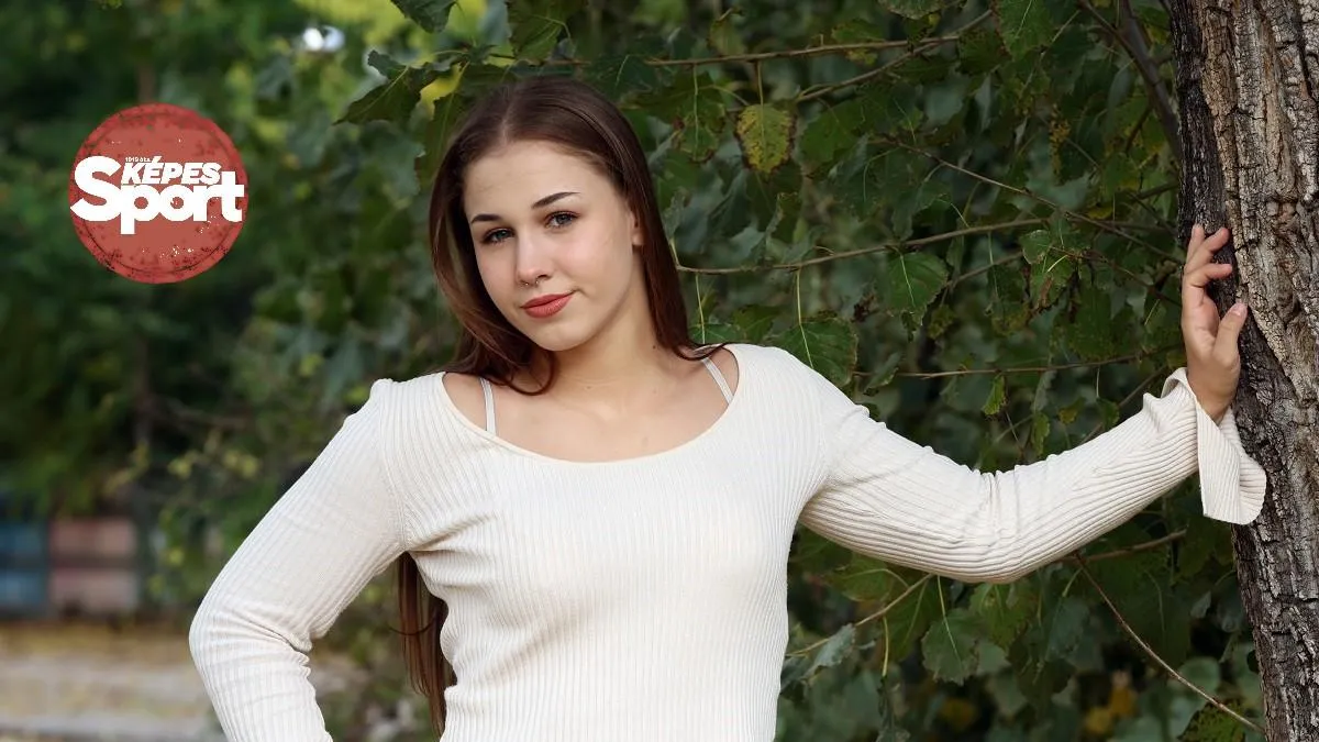 Szőnyegen és agyagon ír sporttörténelmet – Elekes Enikő, a szumó első ...