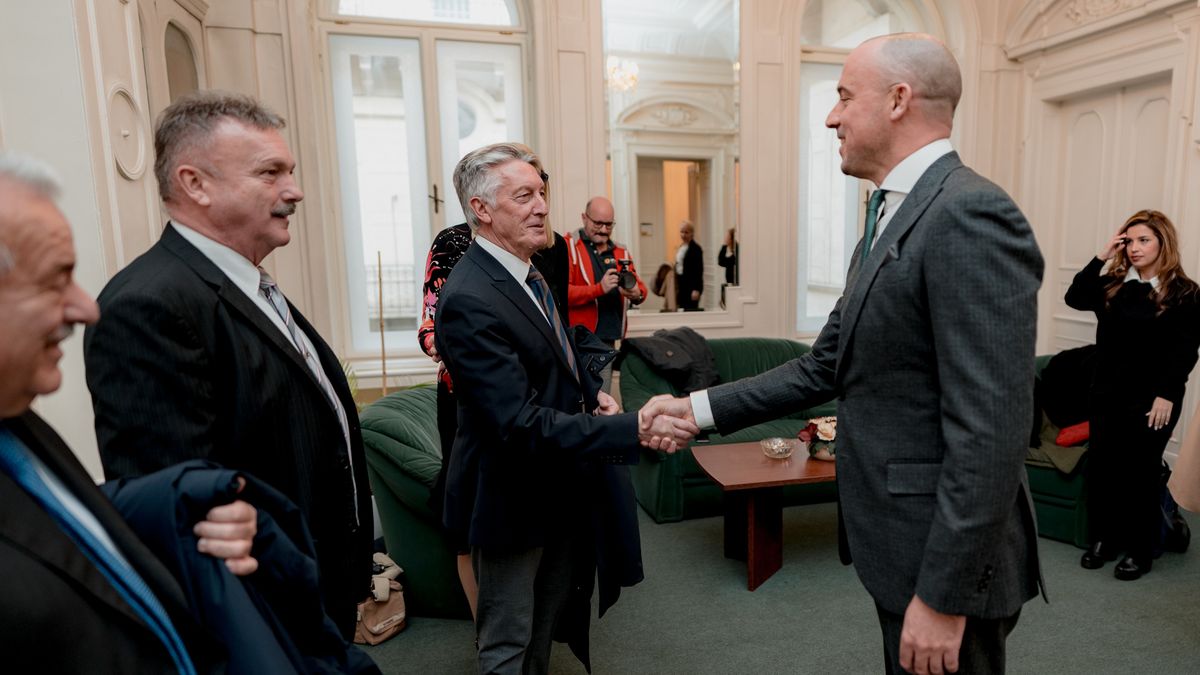 Röplabda: Schmidt Ádám is fogadta az olasz szövetség elöljáróit ...