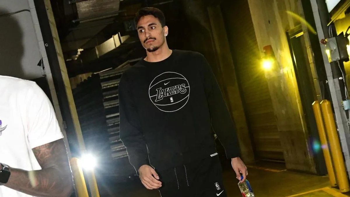 NBA: debütálása után egy nappal távozik a Lakerstől Valerio-Bodon Vincent