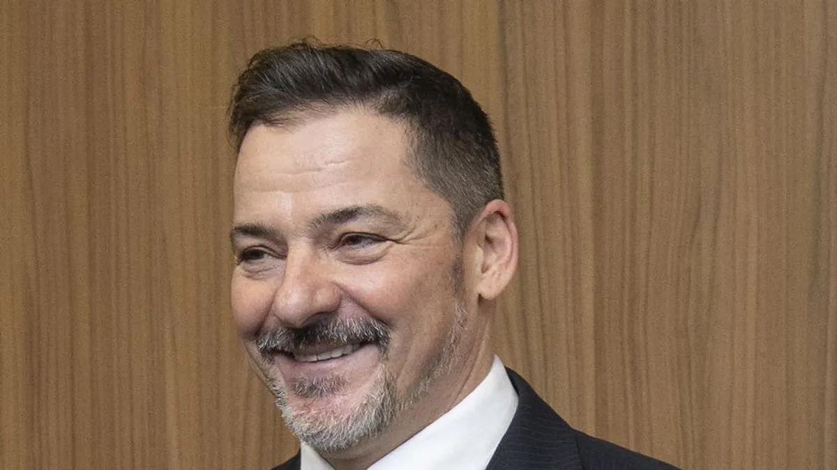 Videó: Kitaszított a sportágam, mindent meg kellett tanulnom máshol ...