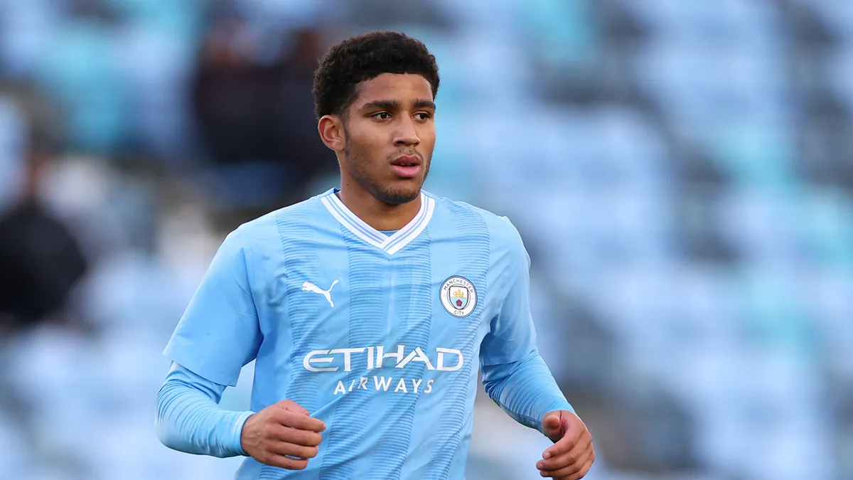 Michael Okeke U-válogatott játékosunk a Man. City első csapatával edzett