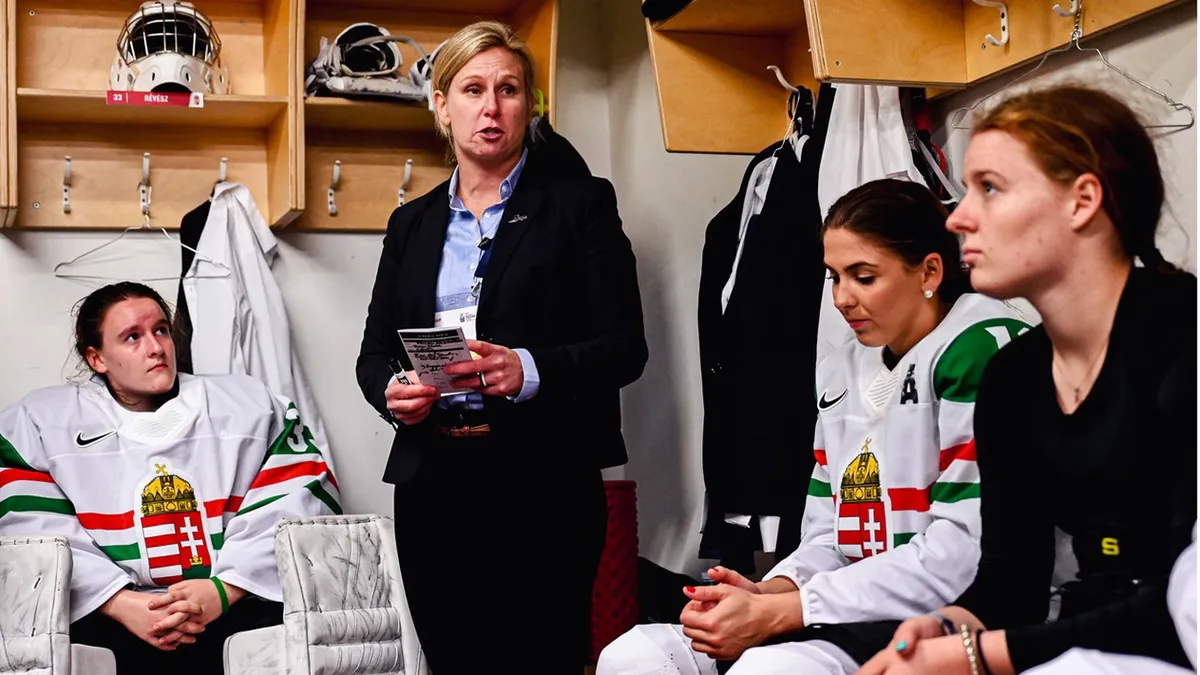 A fiatal magyar női hokisok egyre jobbá válnak – Delaney Collins