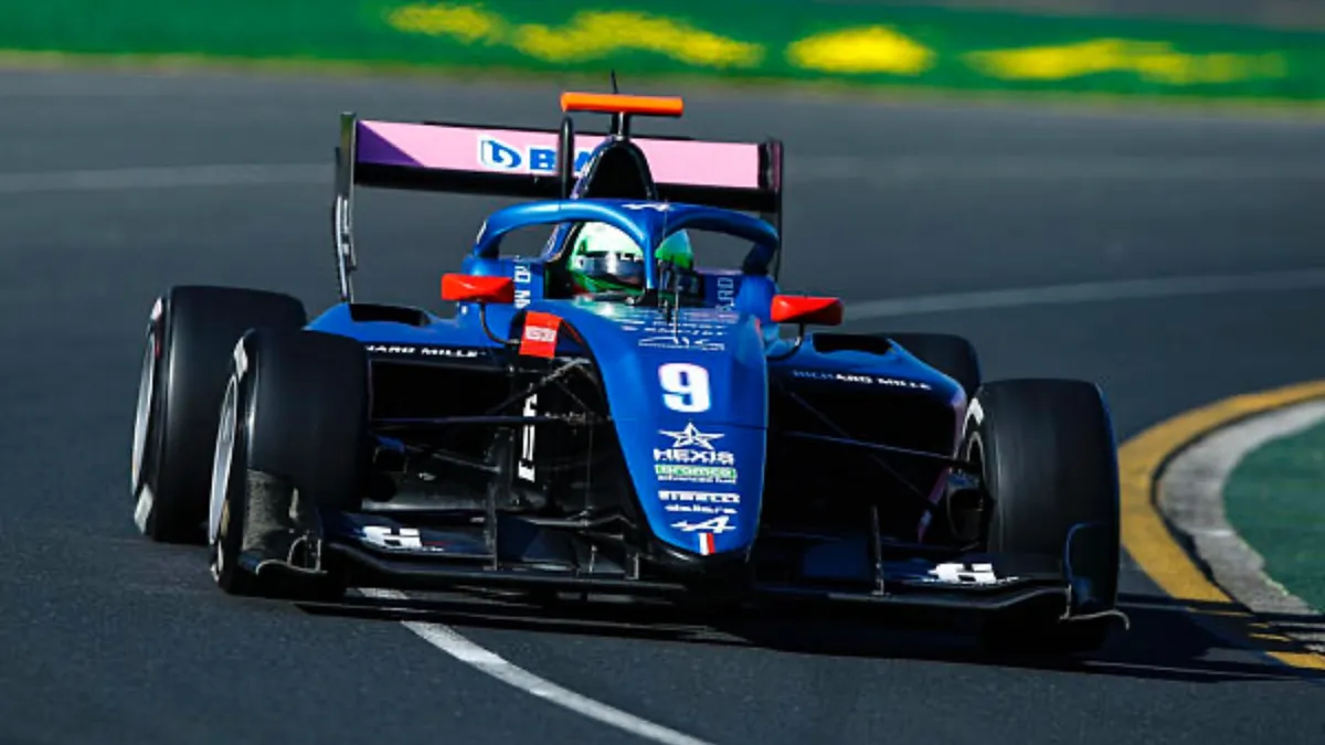 Formula–3: jó rajt és tökéletes védekezés – Colov nyerte a főfutamot a ...