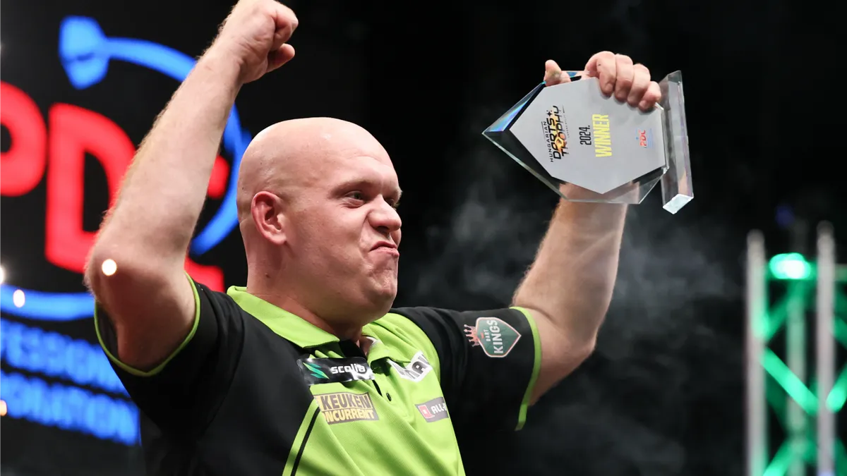 Káprázatos tűzijáték után Michael van Gerwen nyerte a Hungarian Darts ...
