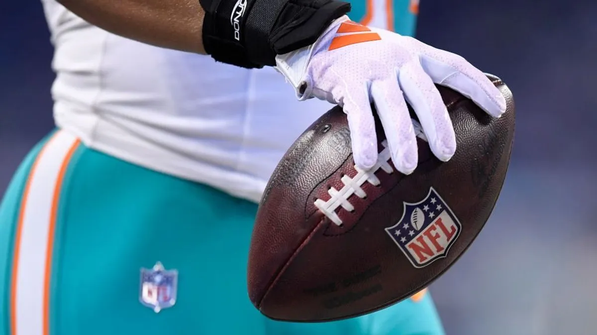 Az NFL- és a Premier League-kluboké a legnagyobb bevétel