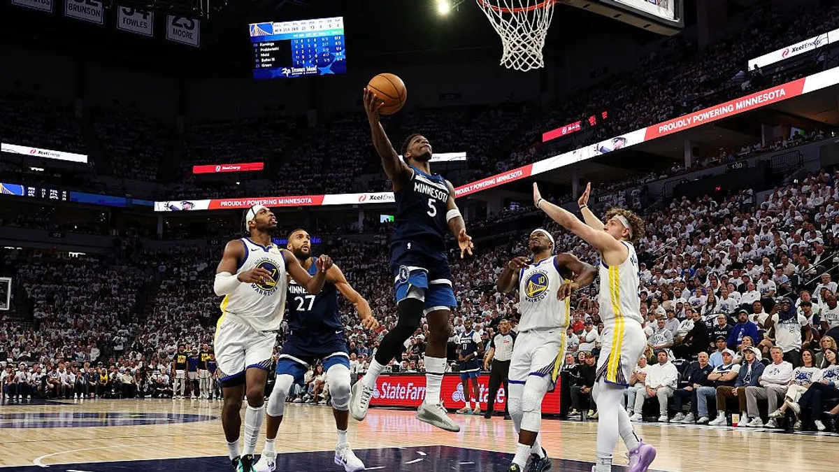 A Curry nélküli GSW-t simán verte és egyenlített a párharcban a Minnesota – videók