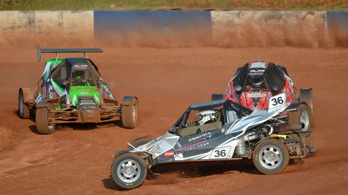 Nyirádon Tóth Richárd legjobb idővel és futamelsőséggel rukkolt elő az ...