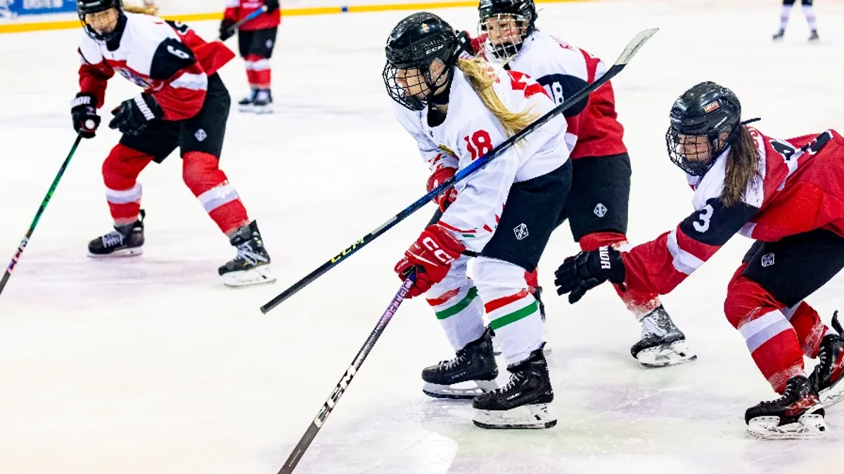 Jégkorong: Szabó Bonita szeme előtt már az A-csoportos U18-as vb lebeg
