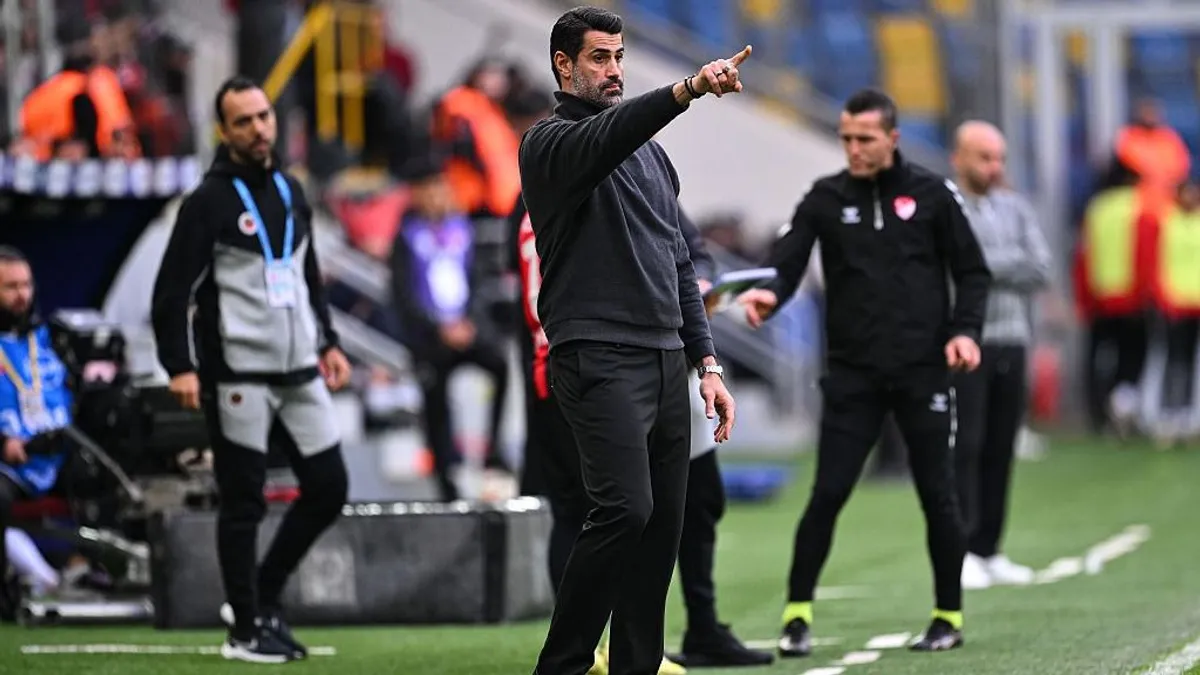 Csoboth Kevinék edzője lemondott a 3–0-s győzelem után